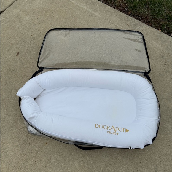 doc-a-tot | Other | Docatot Deluxe Plus White With Original Bag | Poshmark